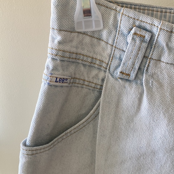 Lee | Shorts | 8s Vintage Lee High V Back Pocketless Denim Jean Mom ...